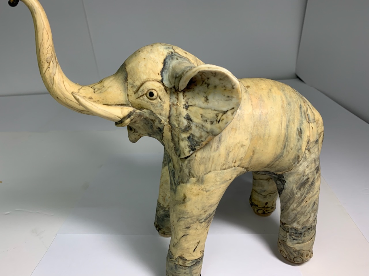 Handmade Crushed Oyster Shell Elephant | Walt's Pawn & Jewelry Buyer